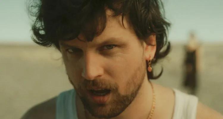 Feature - Veryhandsomebilly: DIY Extremist | Record | DigitalNZ