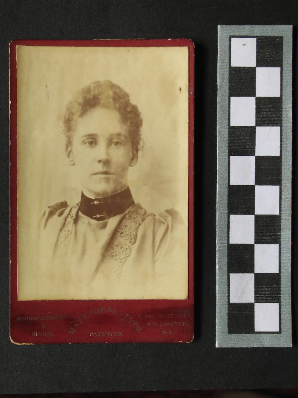 Unknown woman (Caption: Unknown woman) | Record | DigitalNZ