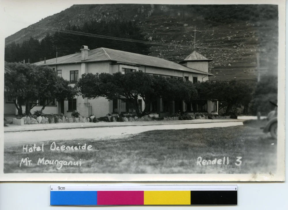 Oceanside Hotel, Mount Maunganui | Record | DigitalNZ