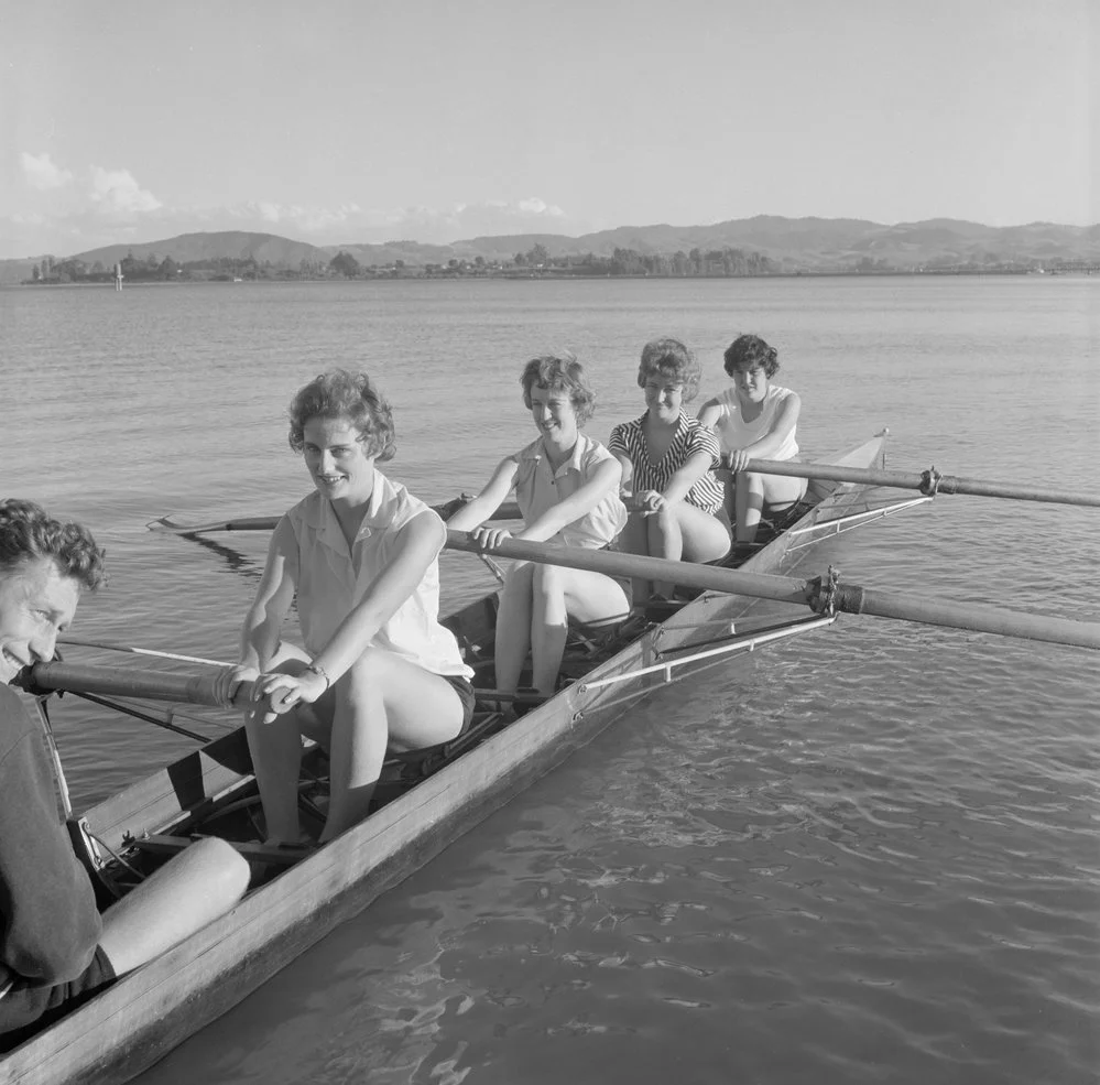 Tauranga Women's Rowing Team | Record | DigitalNZ