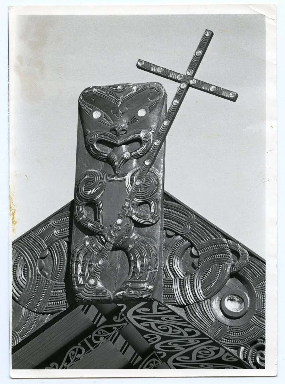 The tekoteko on Te Maungarongo | Record | DigitalNZ