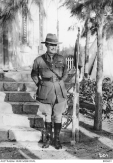 Outdoor portrait of Major General Chaytor, of the Anzac Mounted ...