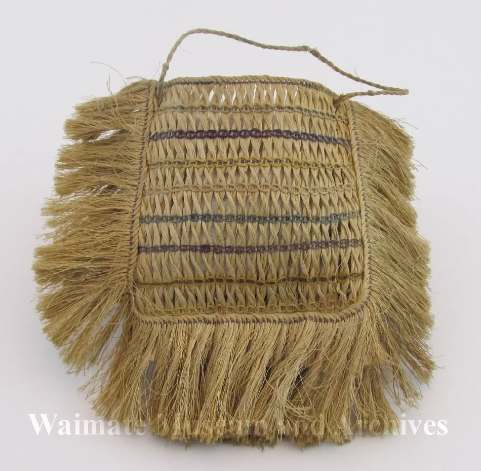 One small Maori food/storage bag or kete. | Record | DigitalNZ