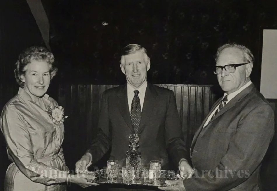Arthur Kirby presenting Mr and Mrs Rattray with a tray | Record | DigitalNZ