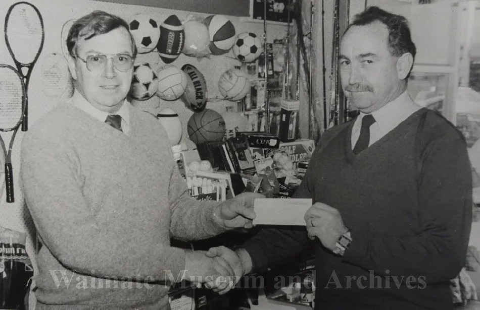 Graeme Attewell presents cheque to Barry McLaughlin | Record | DigitalNZ