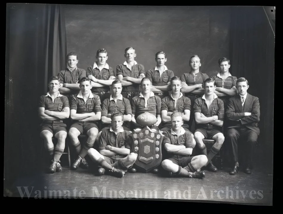 Waimate High School rugby football team, 1932 | Record | DigitalNZ