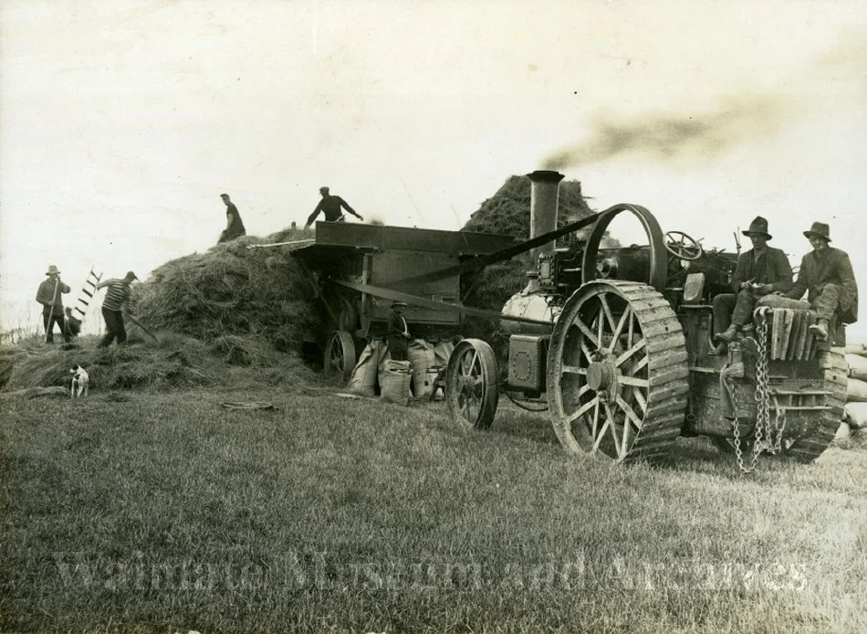 Compound double crank barrel traction engine. | Record | DigitalNZ
