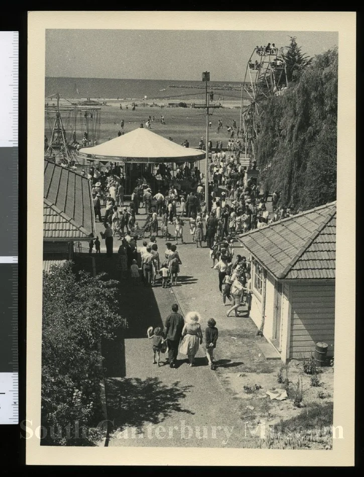 [Caroline Bay Carnival, Timaru] | Record | DigitalNZ