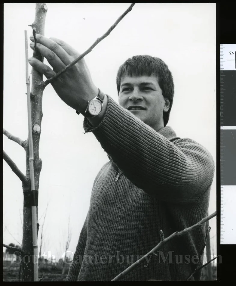 Michael Fenwick, orchardist | Record | DigitalNZ