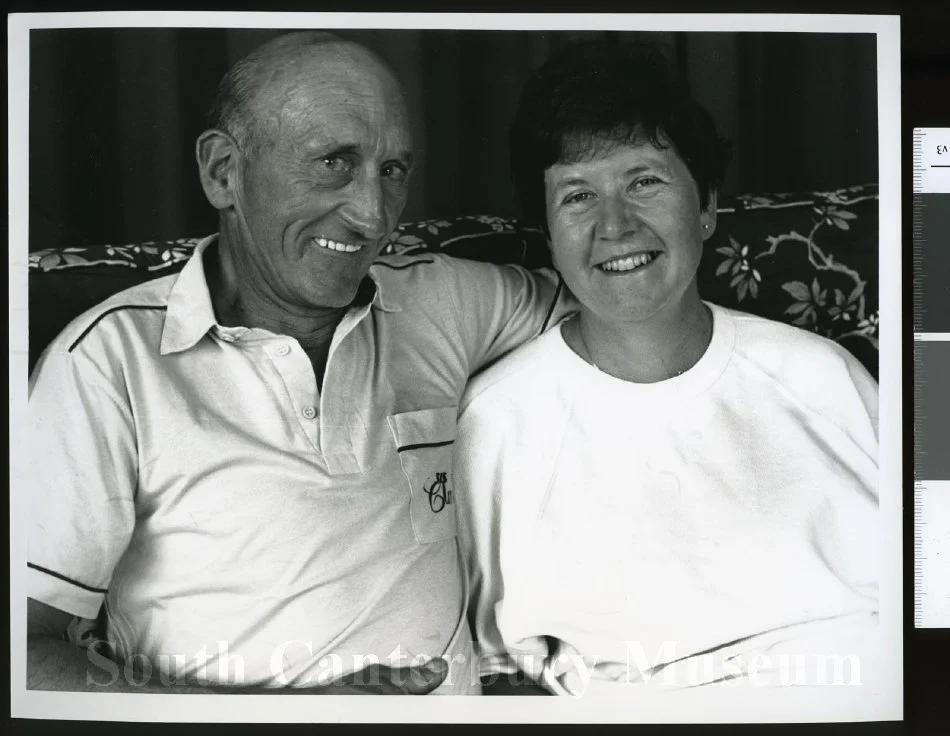 Barry and Anne Lovegrove | Record | DigitalNZ