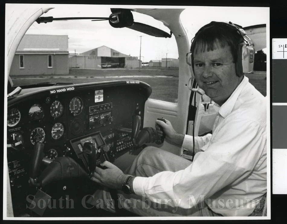 Graeme O'Neill, pilot | Record | DigitalNZ