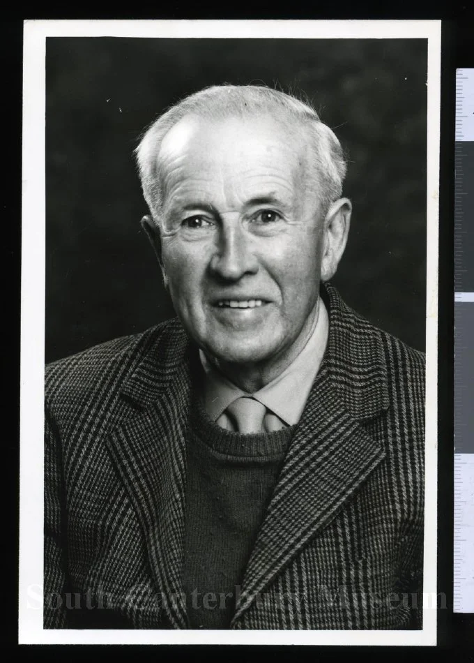 D Stuart | Record | DigitalNZ