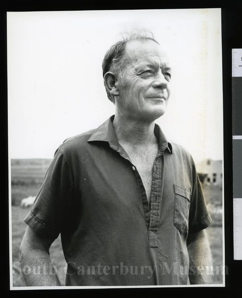 Rob Thompson | Record | DigitalNZ