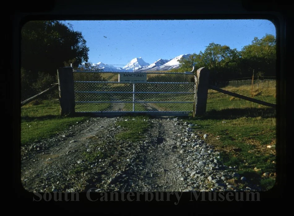 Sanctuary gate, Mount Cook Station | Record | DigitalNZ