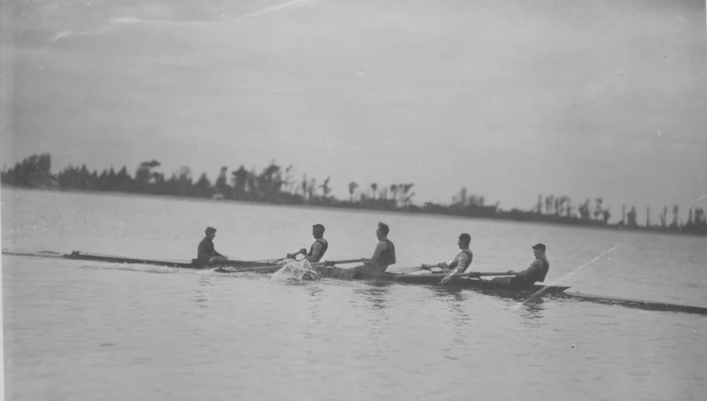 Tauranga Rowing team 1920s | Record | DigitalNZ