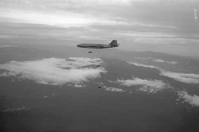 Canberra bomber in action, Malaya, 1958 | Record | DigitalNZ
