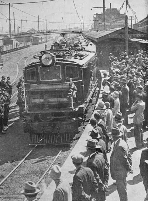 First suburban electric train | Record | DigitalNZ