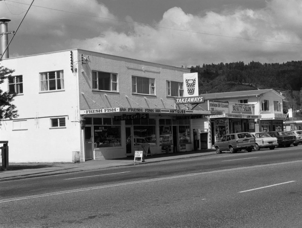Fergusson Drive; No. 202-212, Silverstream; shops on south side. [P2 ...