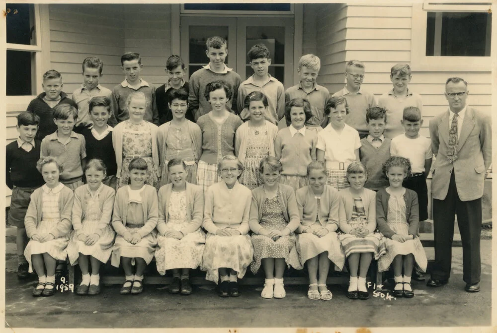 Oxford Crescent School; Standard 4 and Form 1 mixed class; 1959 ...
