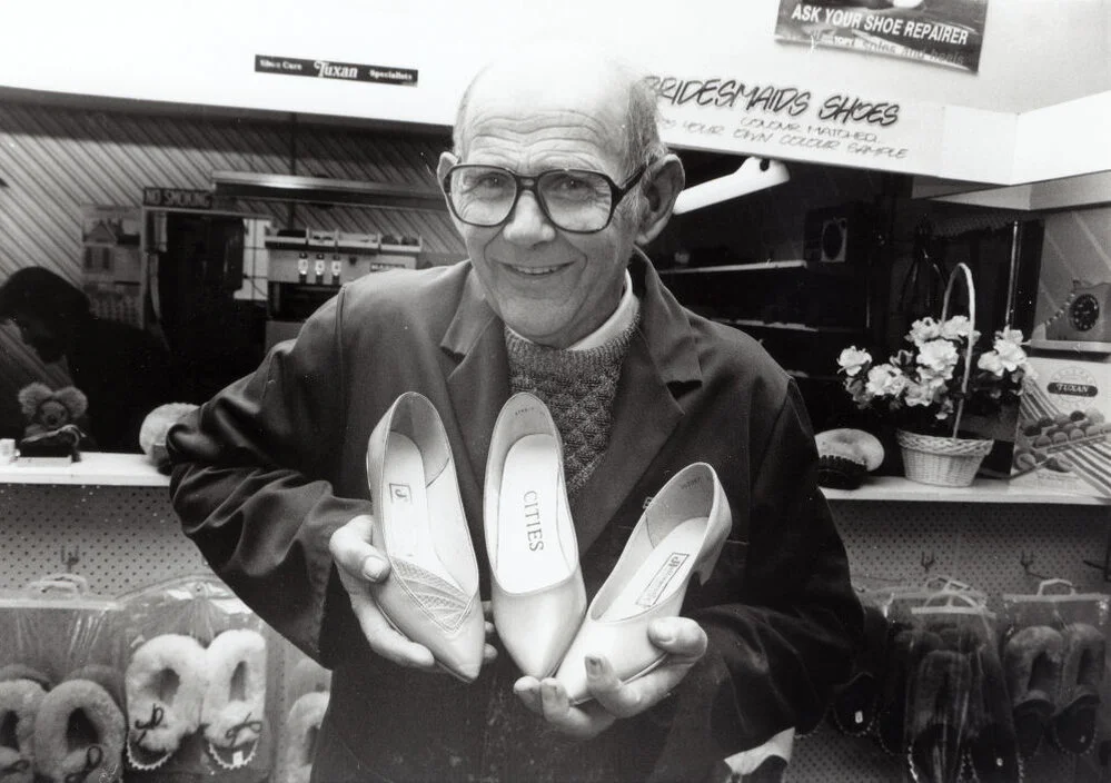 Edser's Footwear Repairs, Pine Avenue; Tom Edser. | Record | DigitalNZ