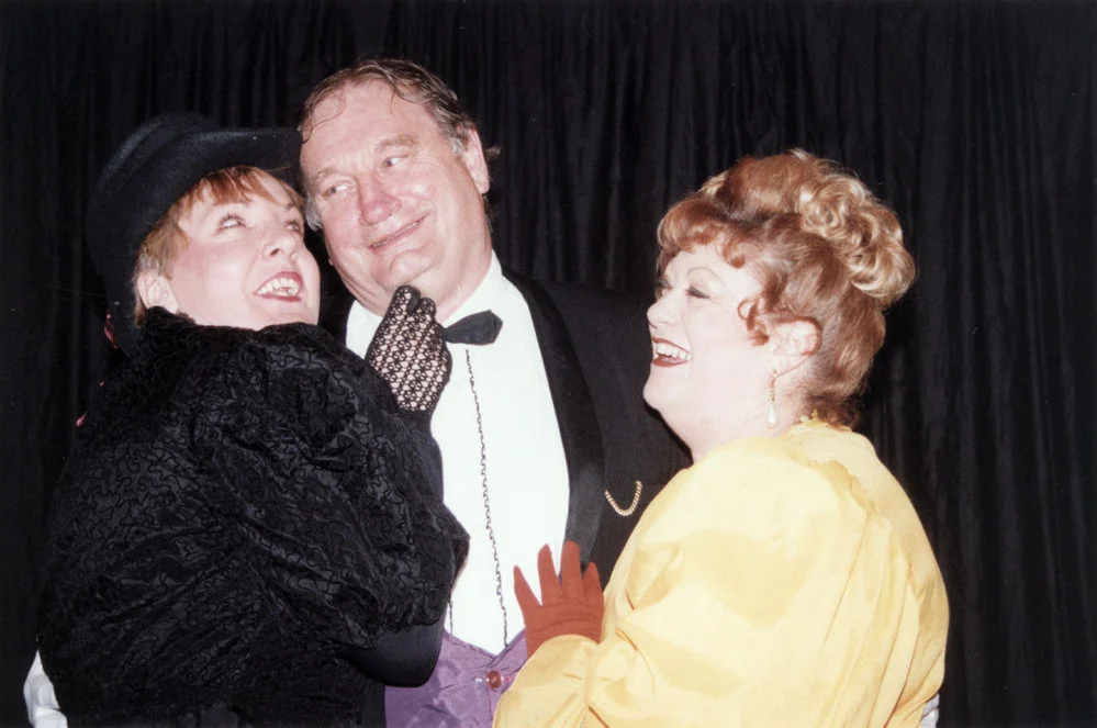 Upper Hutt Musical Theatre ; "Alhambra"; Lyn Tunnicliffe, Ian Packer ...