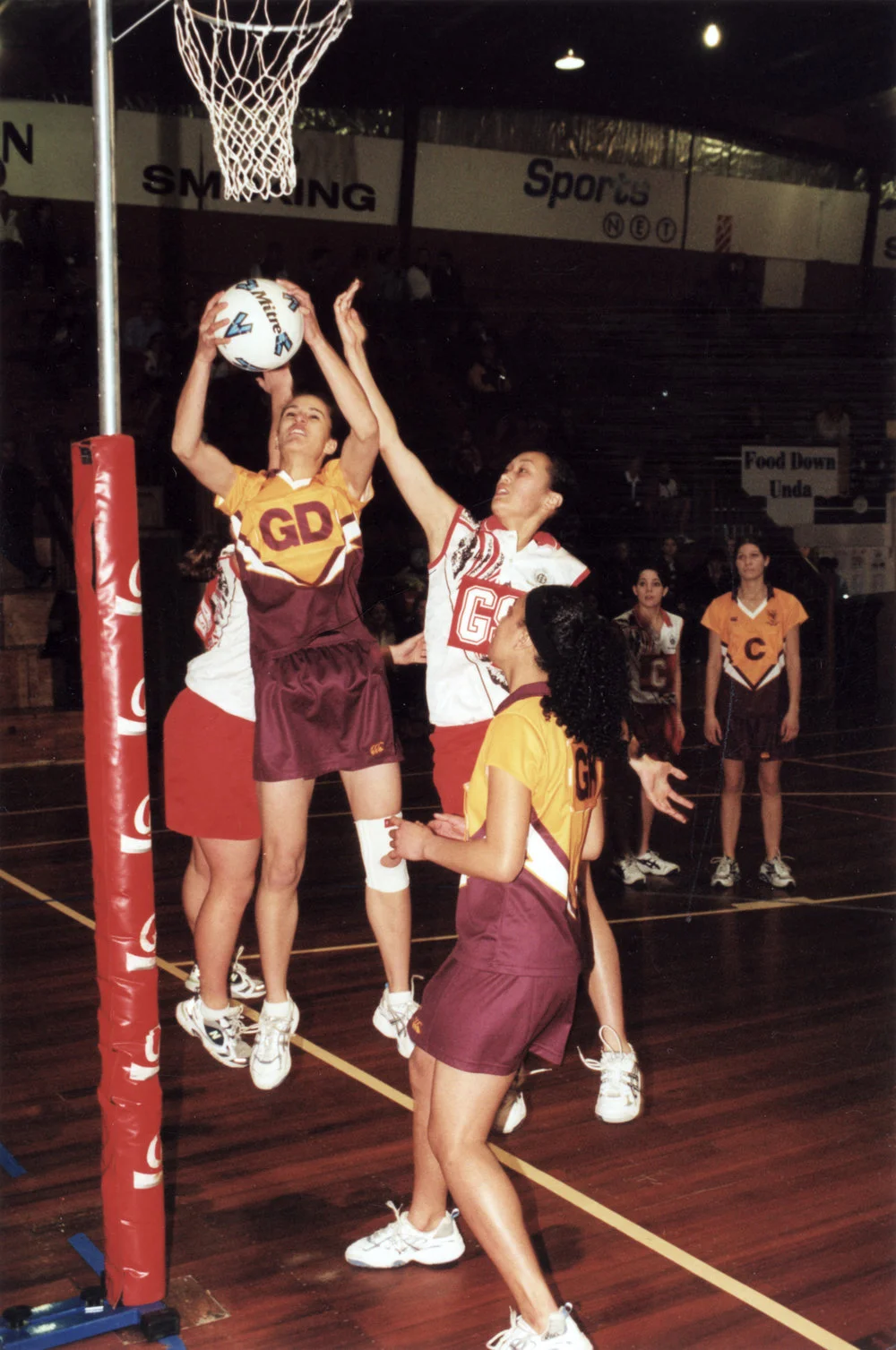 Netball; Heretaunga College vs Sacred Heart; Emma Cashmore high, Liz ...
