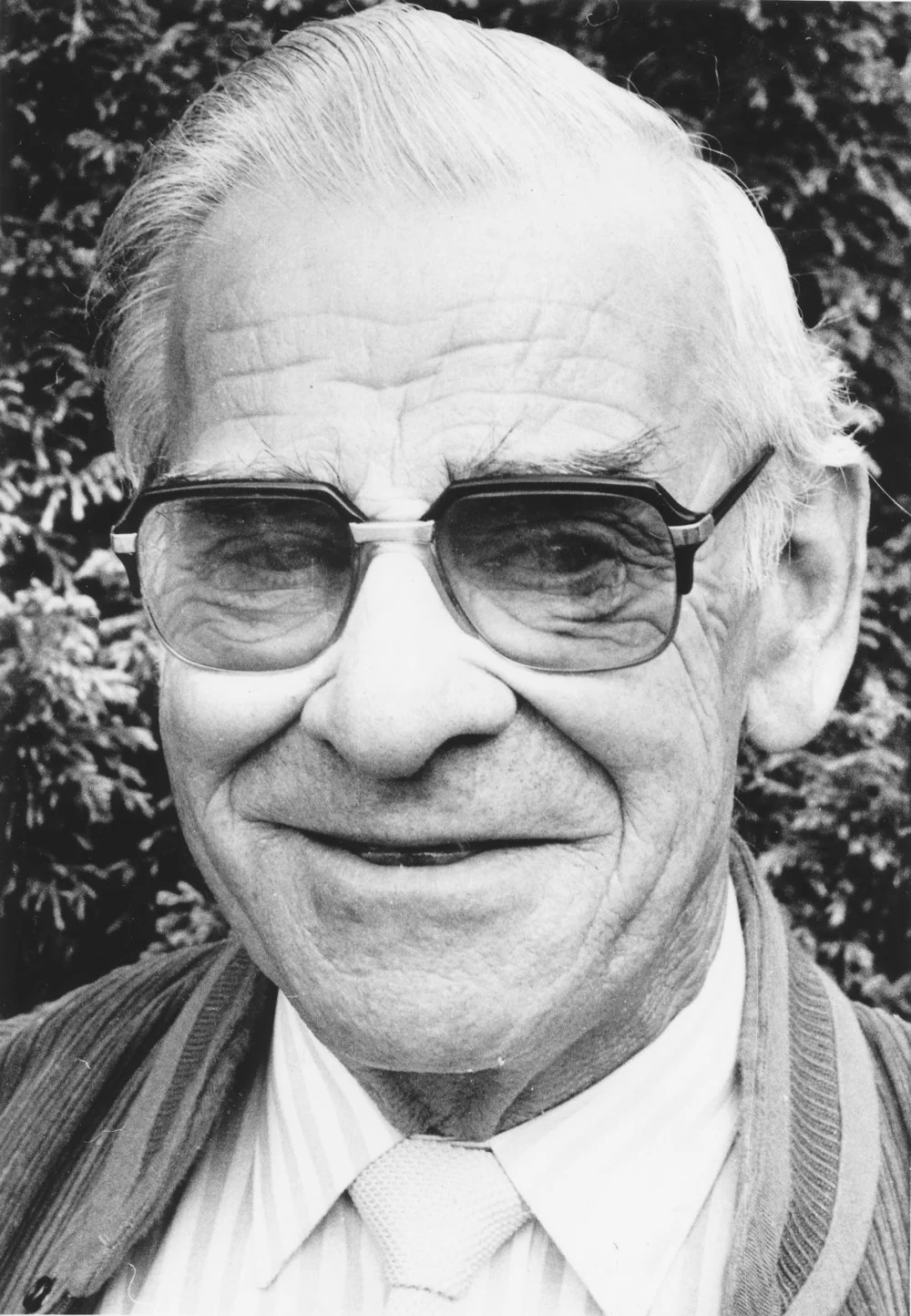 Murray Dickel, real estate salesman; 20 years, 8 with Elders (formerly ...