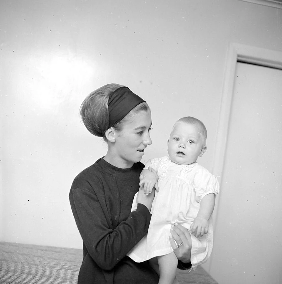Yvette Gabites and baby. [P1-4025-6415] | Record | DigitalNZ