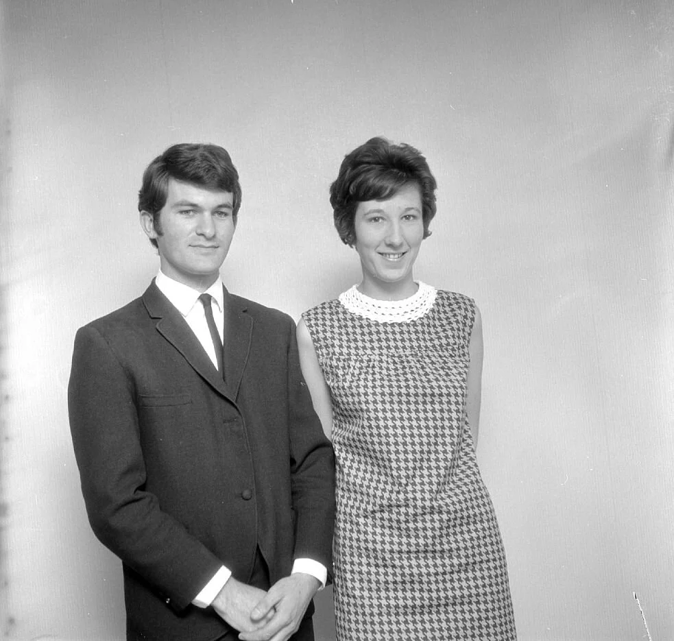 Jim Grant family twins. [P1-4211-6601] | Record | DigitalNZ