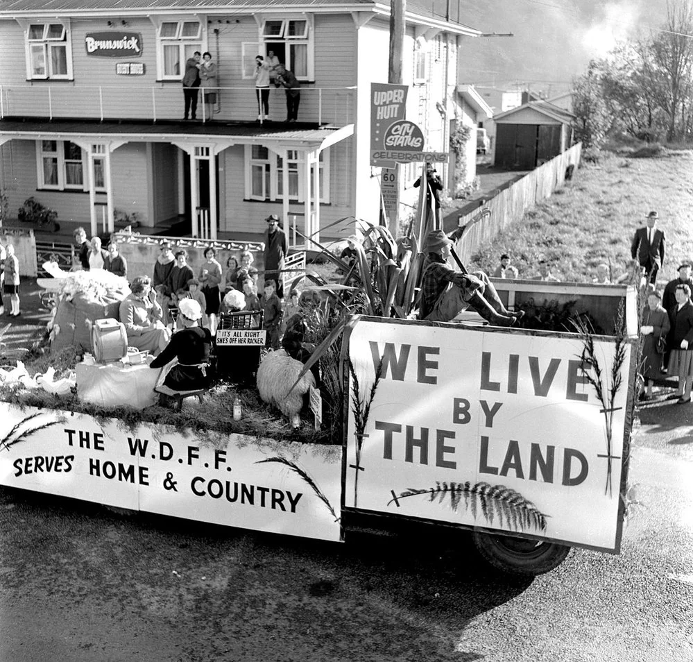 City Status procession No. 40; Women' s Division of Federated Farmers ...