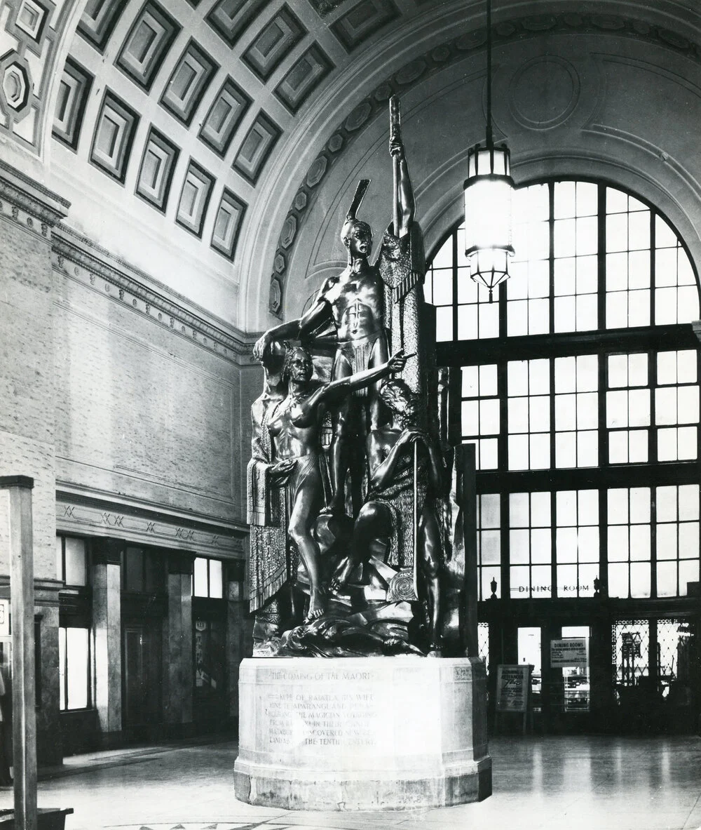 Statue of Kupe at Wellington Station | Record | DigitalNZ