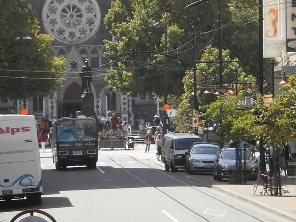 Cathedral Square and Worcester Street intersection | Record | DigitalNZ